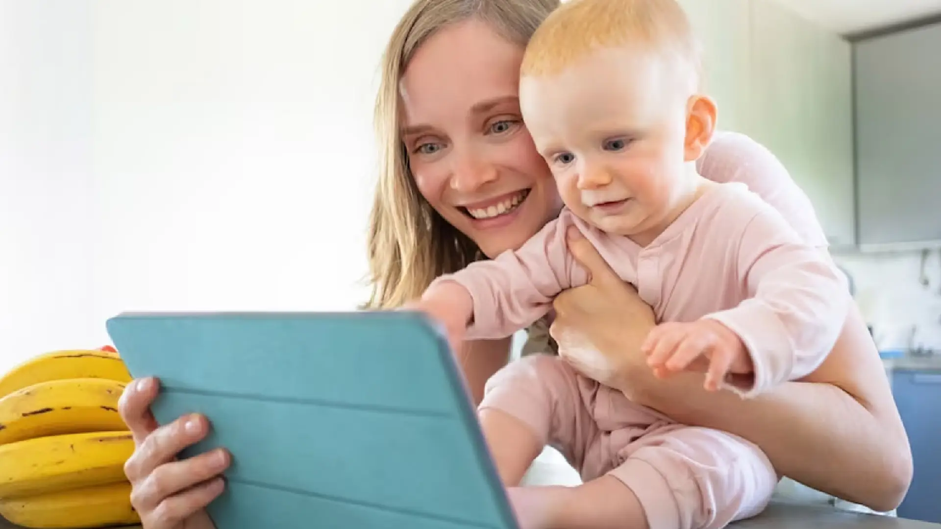 Impact of Screen Time Exposure at Age 1 on Baby's Development: Study ...