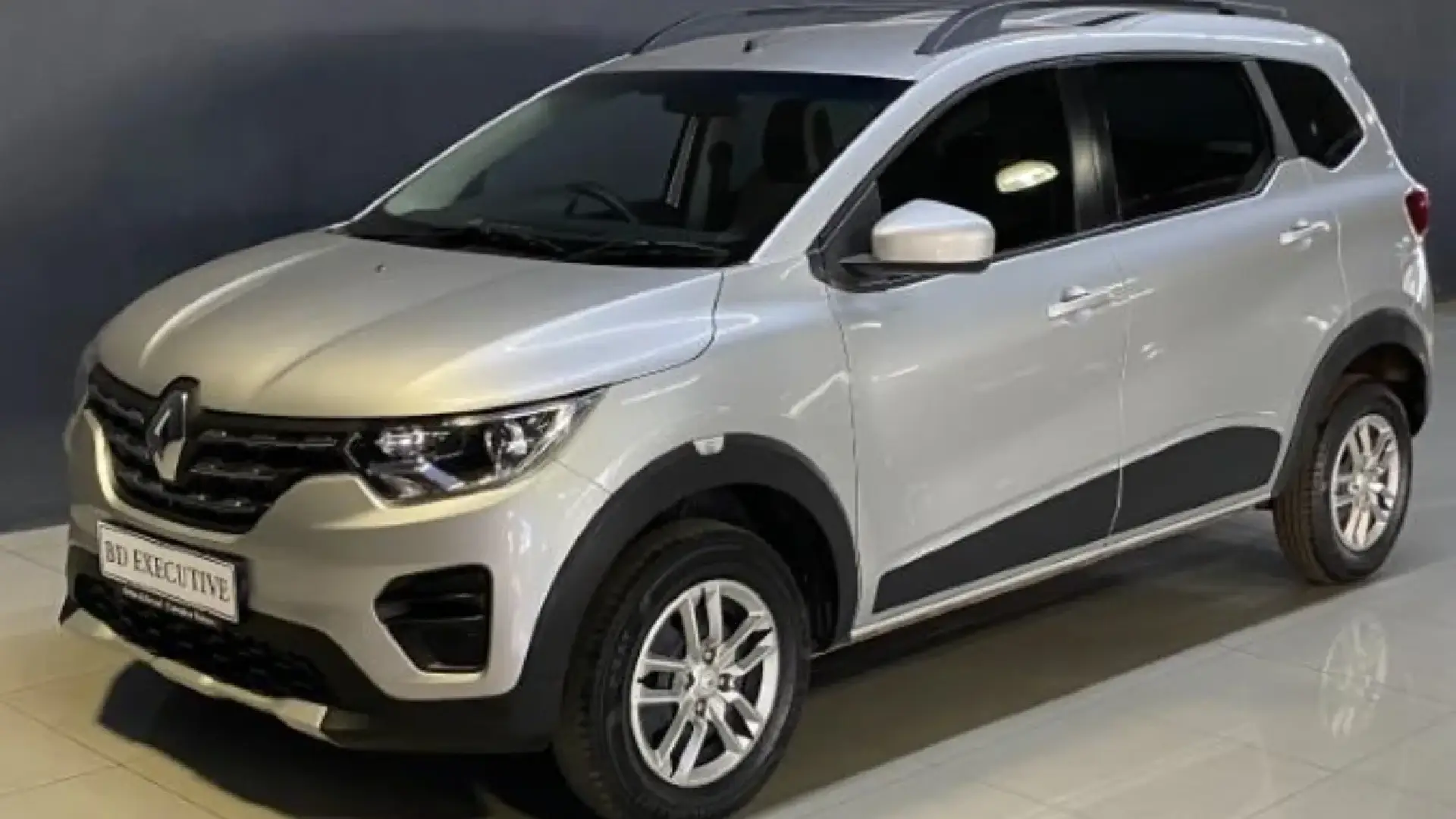 Renault Triber: Redefining the 7-Seater Segment with Affordability and ...